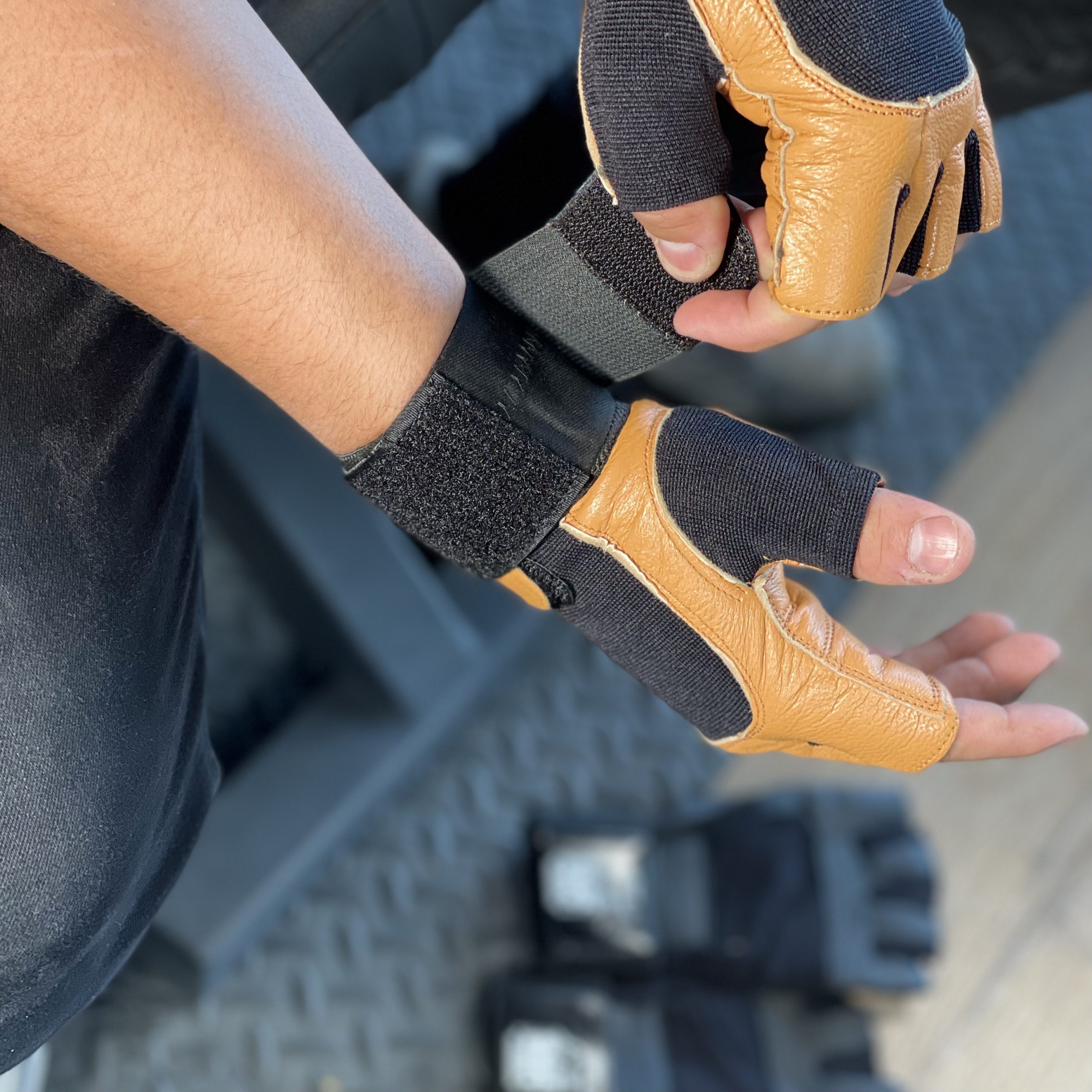 DURA BODY GUANTES CON MUÑEQUERA HOMBRE - Vitalike